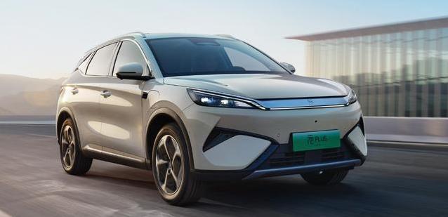 深蓝S05吊打元Plus？10万纯电SUV王者，答案出乎意料！_新闻看看